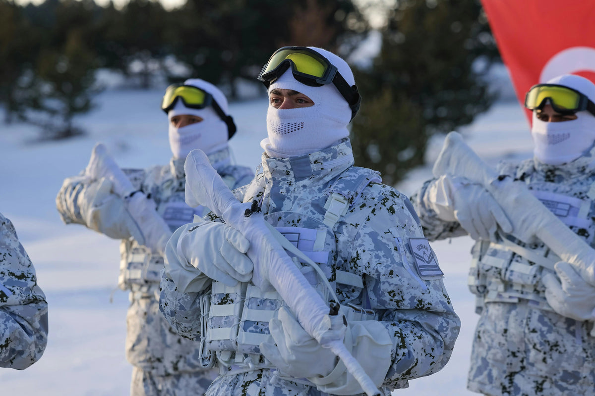 Tactical Thermal Clothing to Combat the Cold | SERMILITAR
